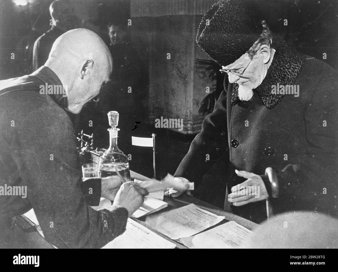 Soviet government hi-res stock photography and images - Alamy