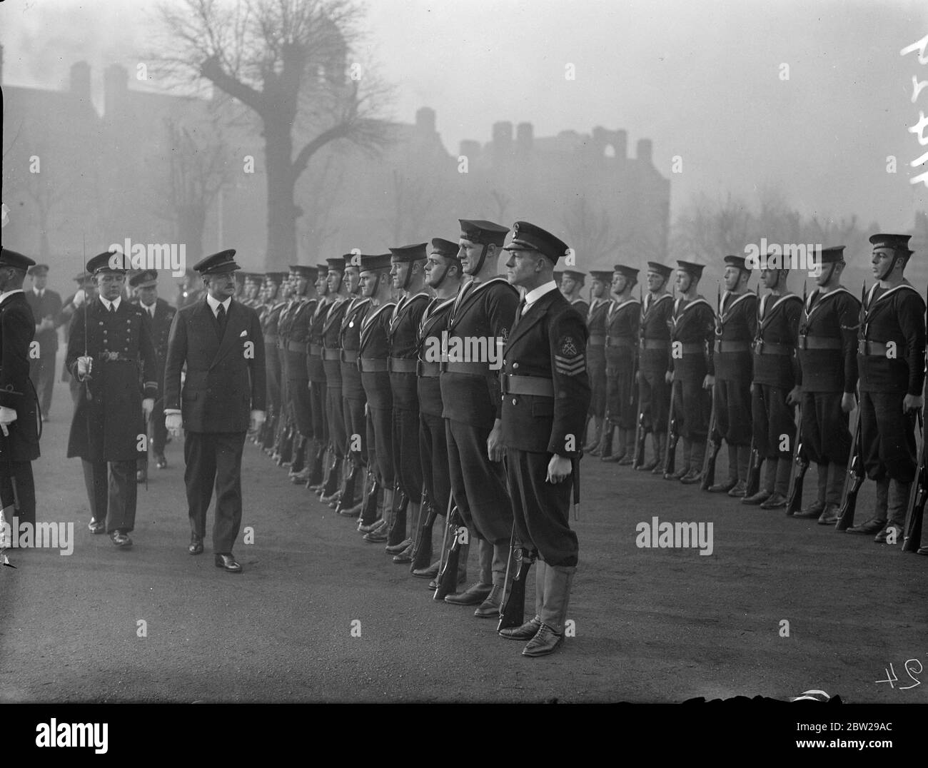 Mr Duff Cooper and board of Admiralty make tour of inspection at ...