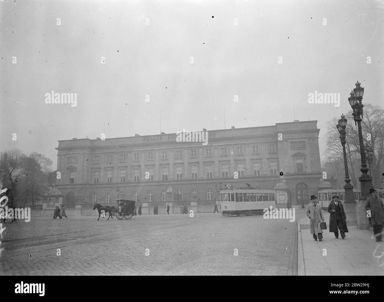 Palais des academies hi-res stock photography and images - Alamy