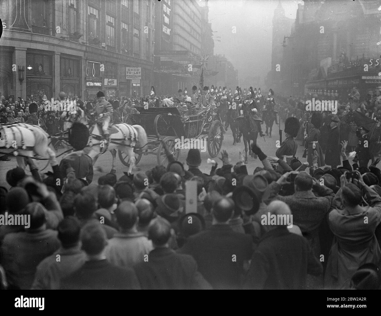 Buckingham drive Black and White Stock Photos & Images - Alamy