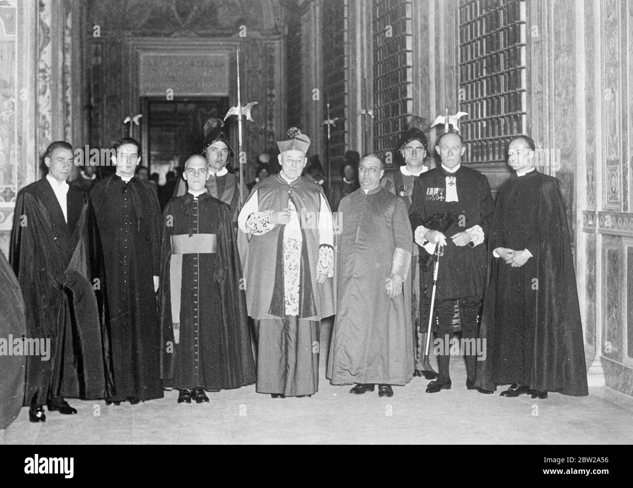 Receives vatican cardinal hi-res stock photography and images - Alamy