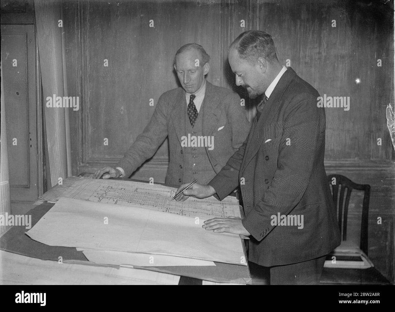 Architecture contest Black and White Stock Photos & Images - Alamy