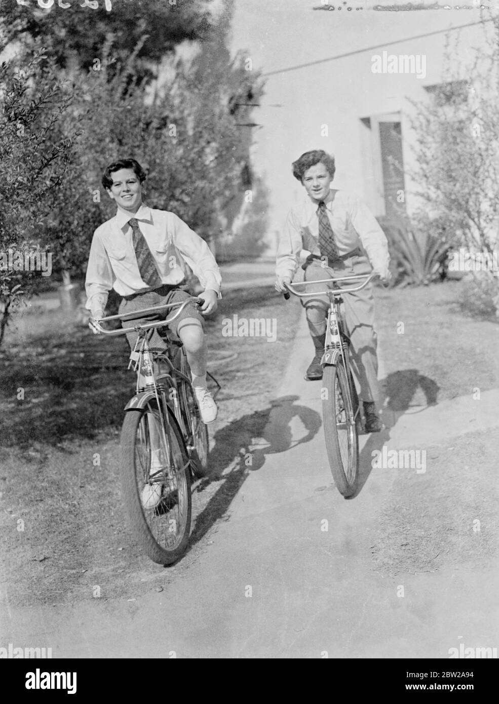 Freddie Bartholomew finds a friend in his 'rival'. Although his part in ...