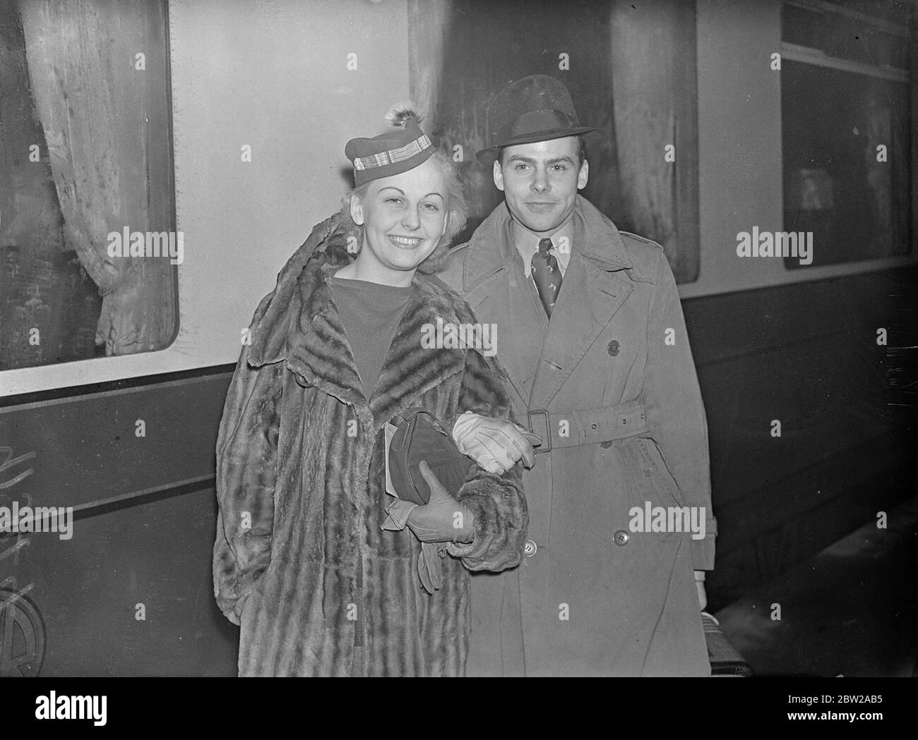 Girl comes from America, especially to see her fiance skate before the ...