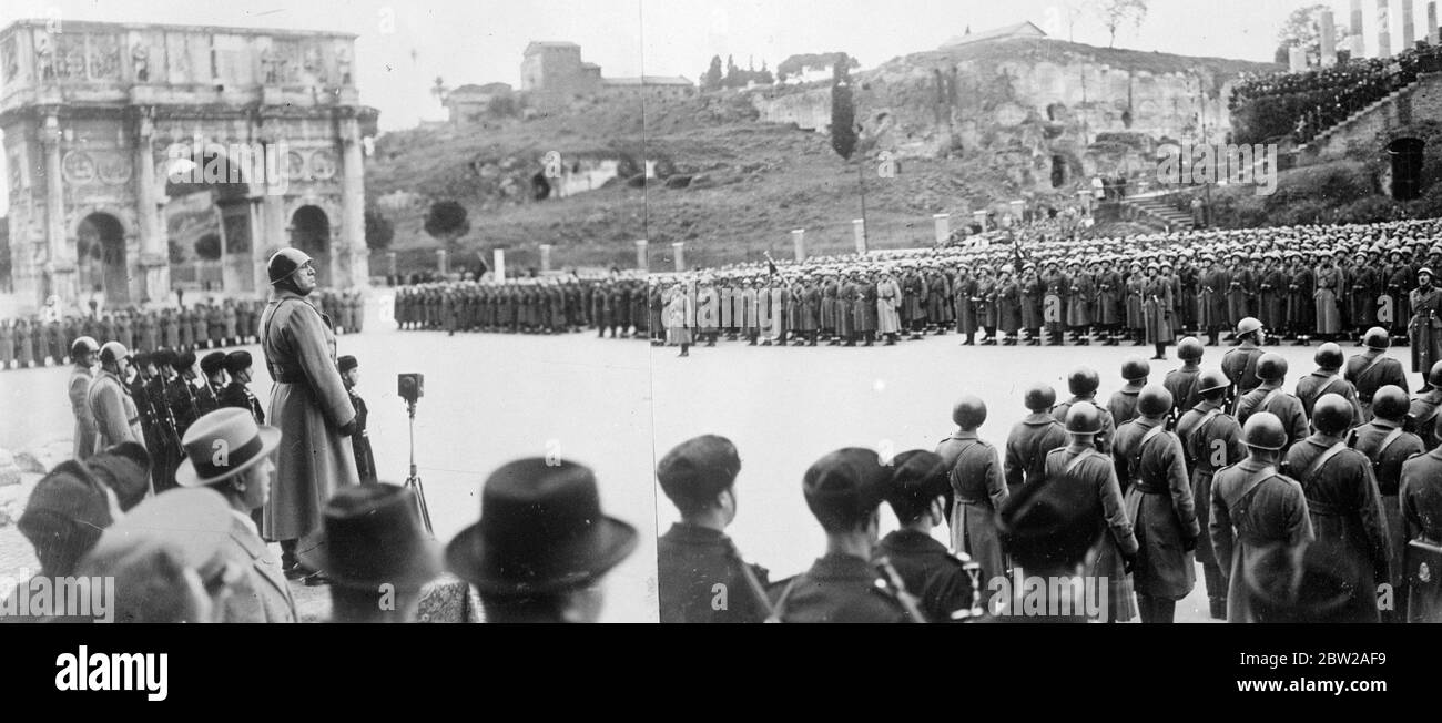 Mussolini inspects Empire builders amid glories of ancient Rome. In the ...