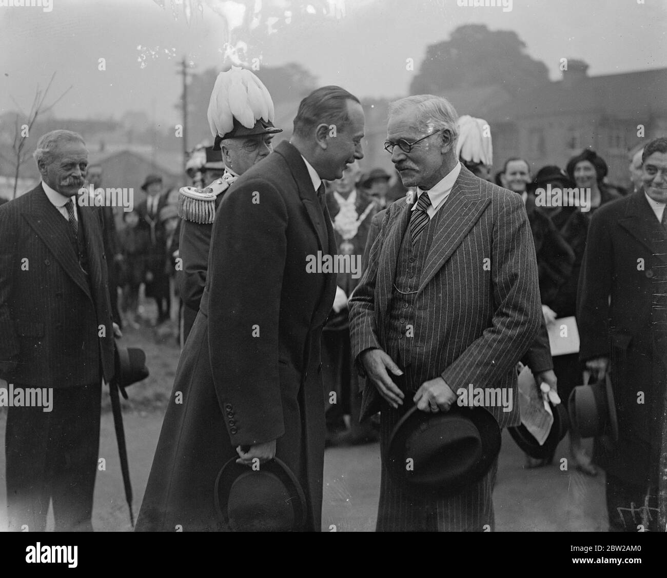Duke of Glucester opens Ashton Playing Fields at Woodford, Duchess Ill ...