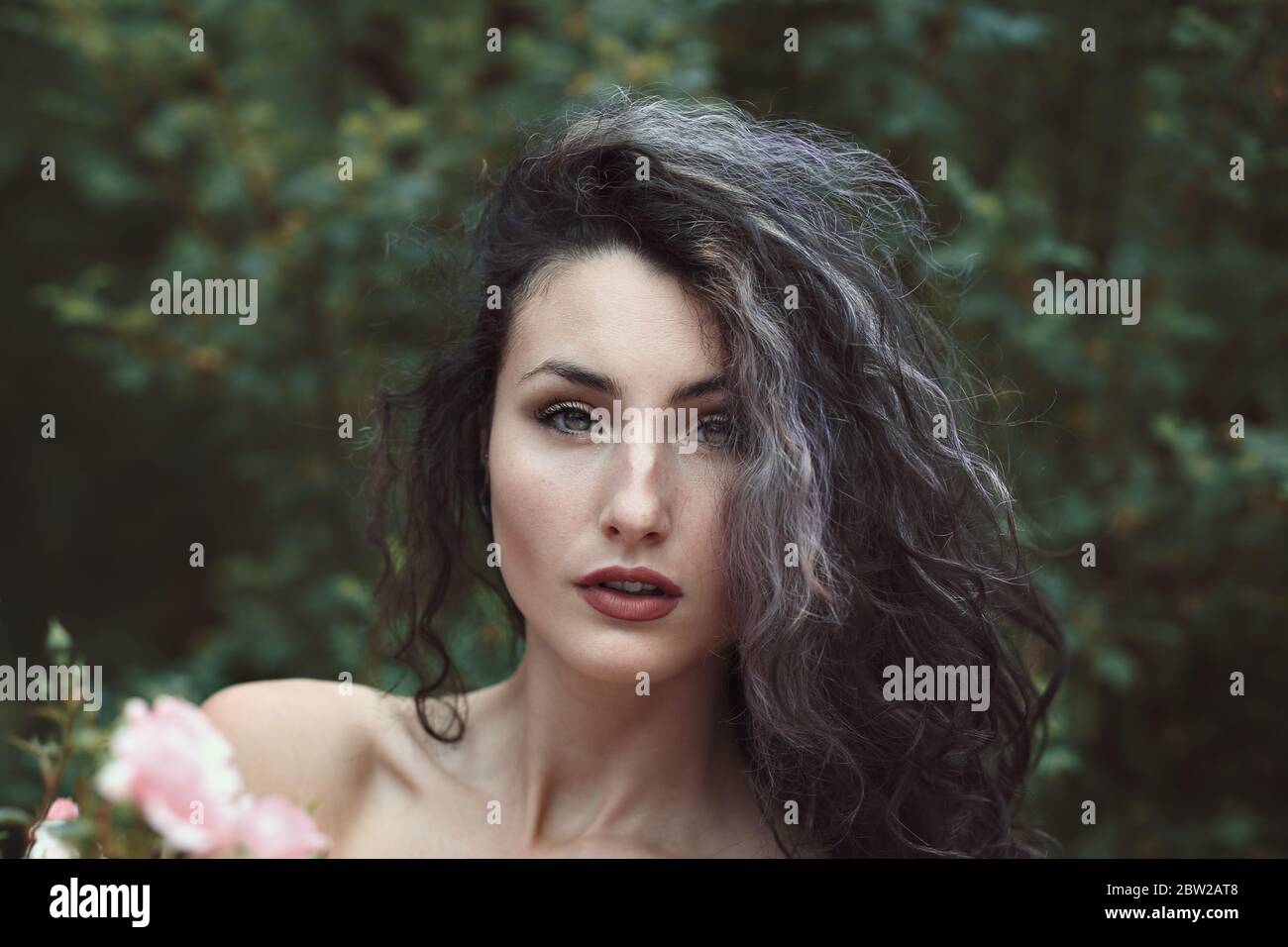 Simple portrait hi-res stock photography and images - Alamy