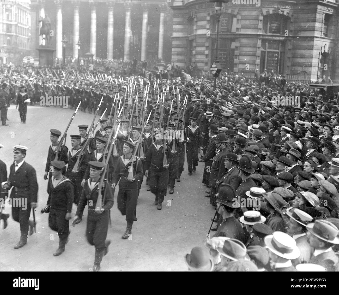 Royal Naval Division's recruiting march through London. 1914 Stock ...