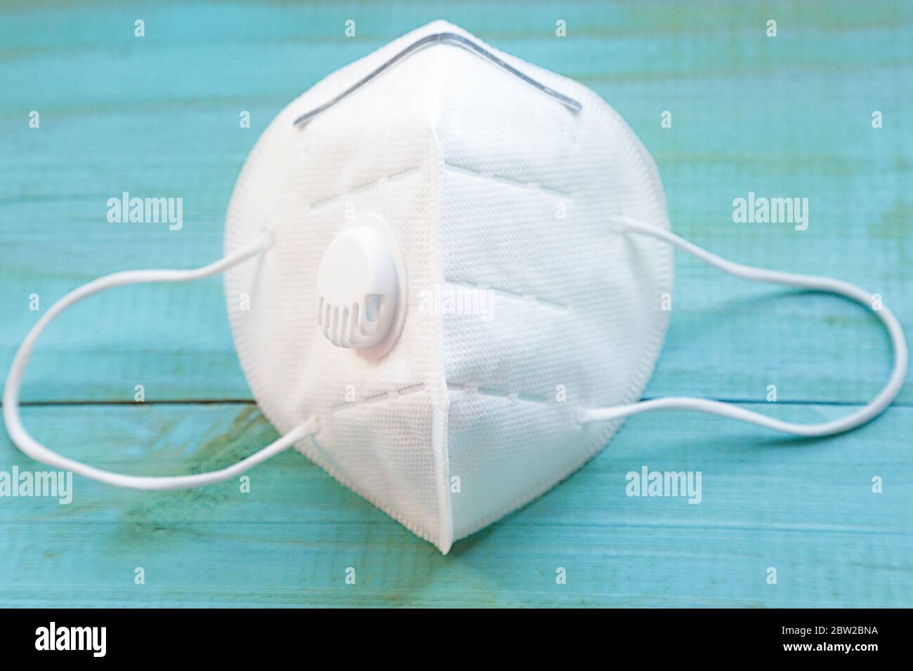 Fpp2 face mask hi-res stock photography and images - Alamy