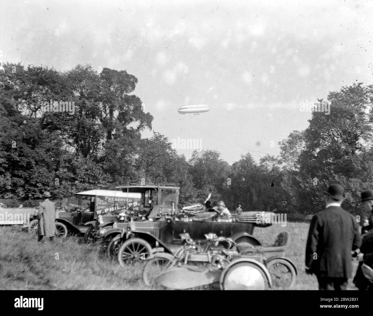 British Airship flying over the wrecked Zeppelin at Billericay. 1914 ...