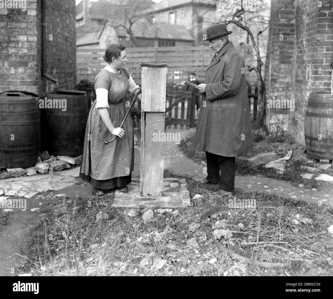 Women labour workers hi-res stock photography and images - Alamy
