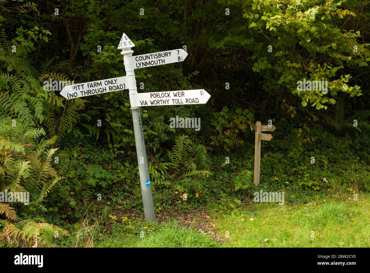 Cast iron road sign hi-res stock photography and images - Alamy