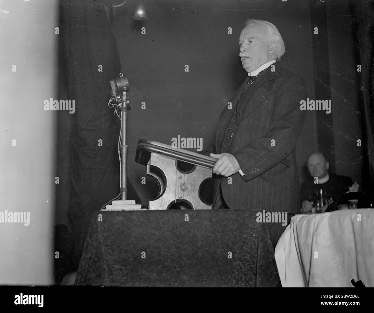 David lloyd george speech hi-res stock photography and images - Alamy