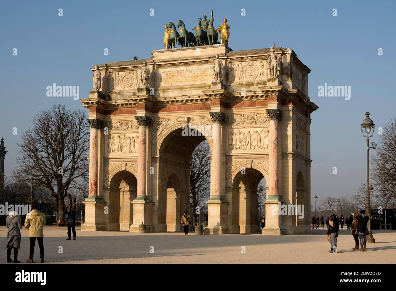 Arc du caroussel hi-res stock photography and images - Alamy