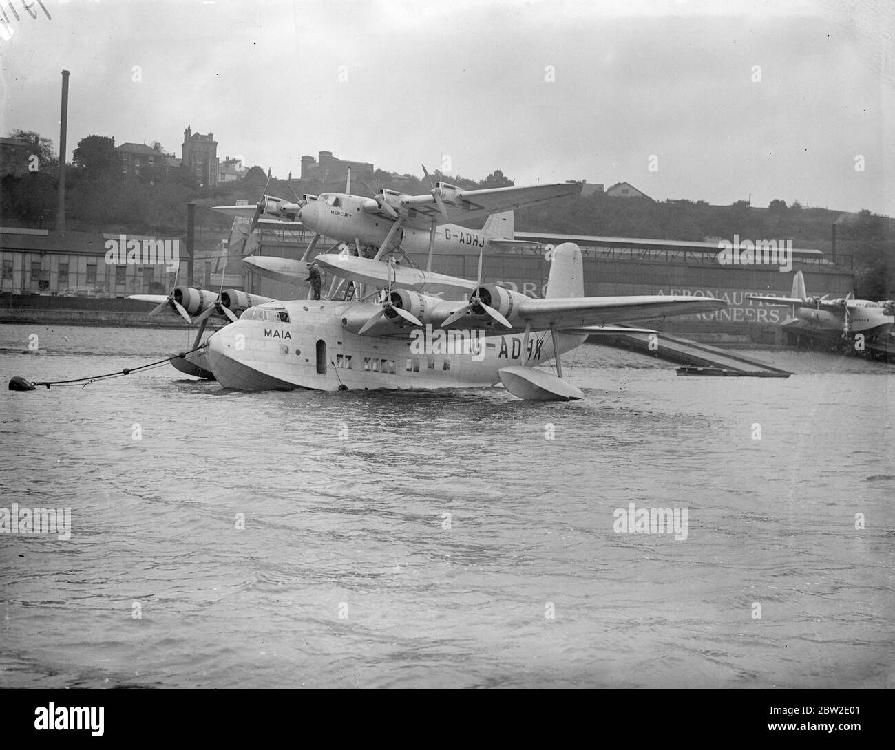 The two parts of the Mayo visit aircraft the pick a back plane and now ...