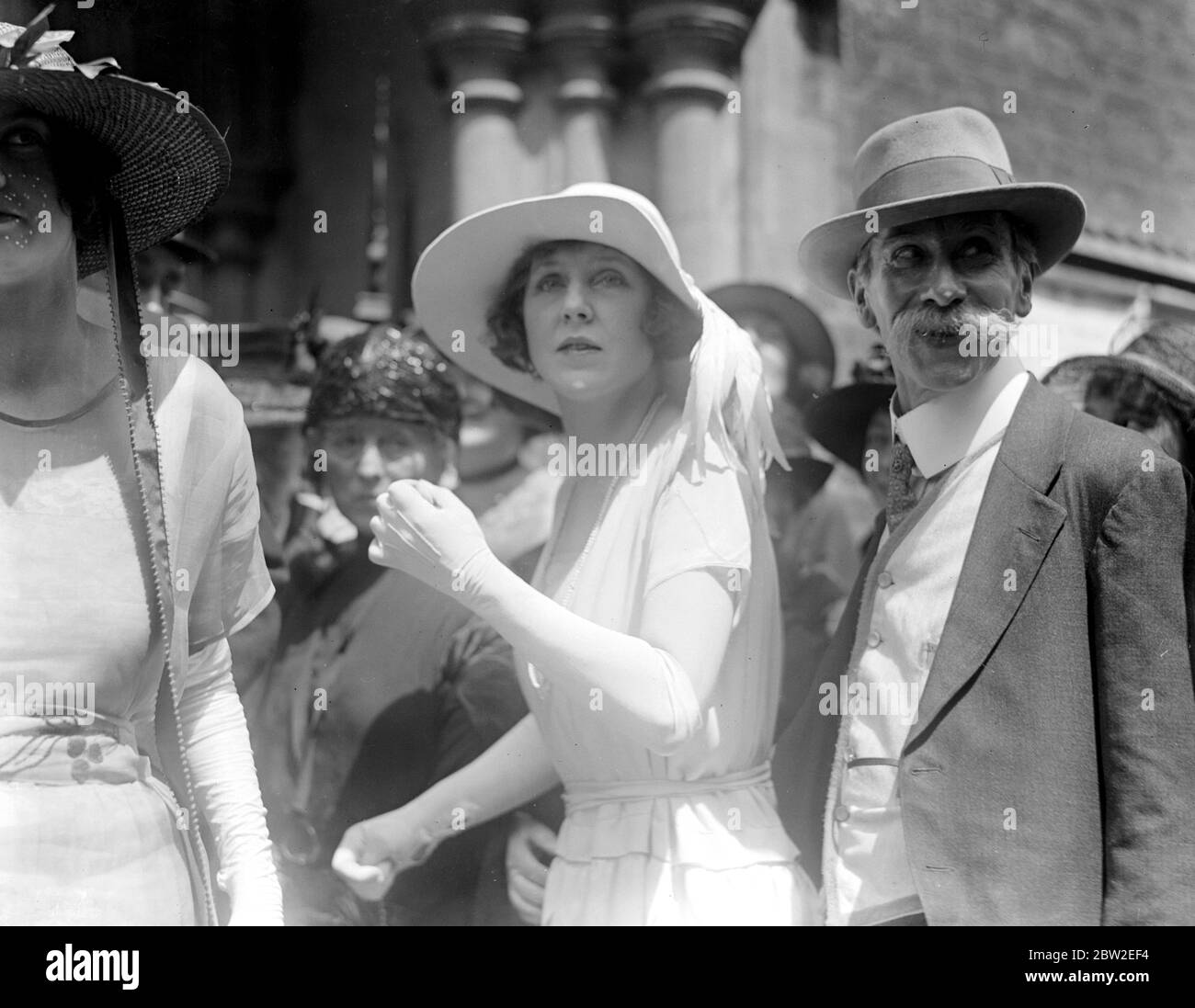 Wedding of Lady Elcho and Mr Guy Benson at Church of the Annunciation ...