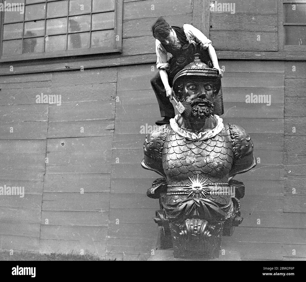 Ship figure head hi-res stock photography and images - Alamy