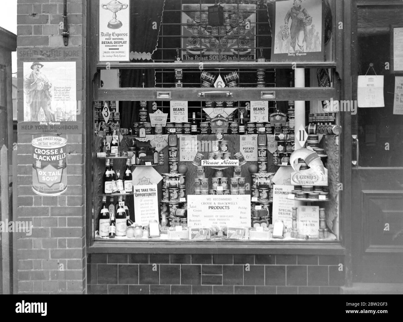 Gee and Son Eynsford Shop. 1934 Stock Photo - Alamy