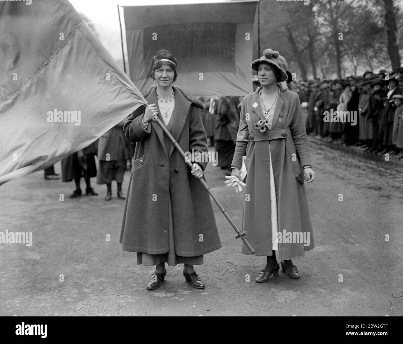 Women workers procession. peace movement. Miss Susa N. Watt (leader of ...