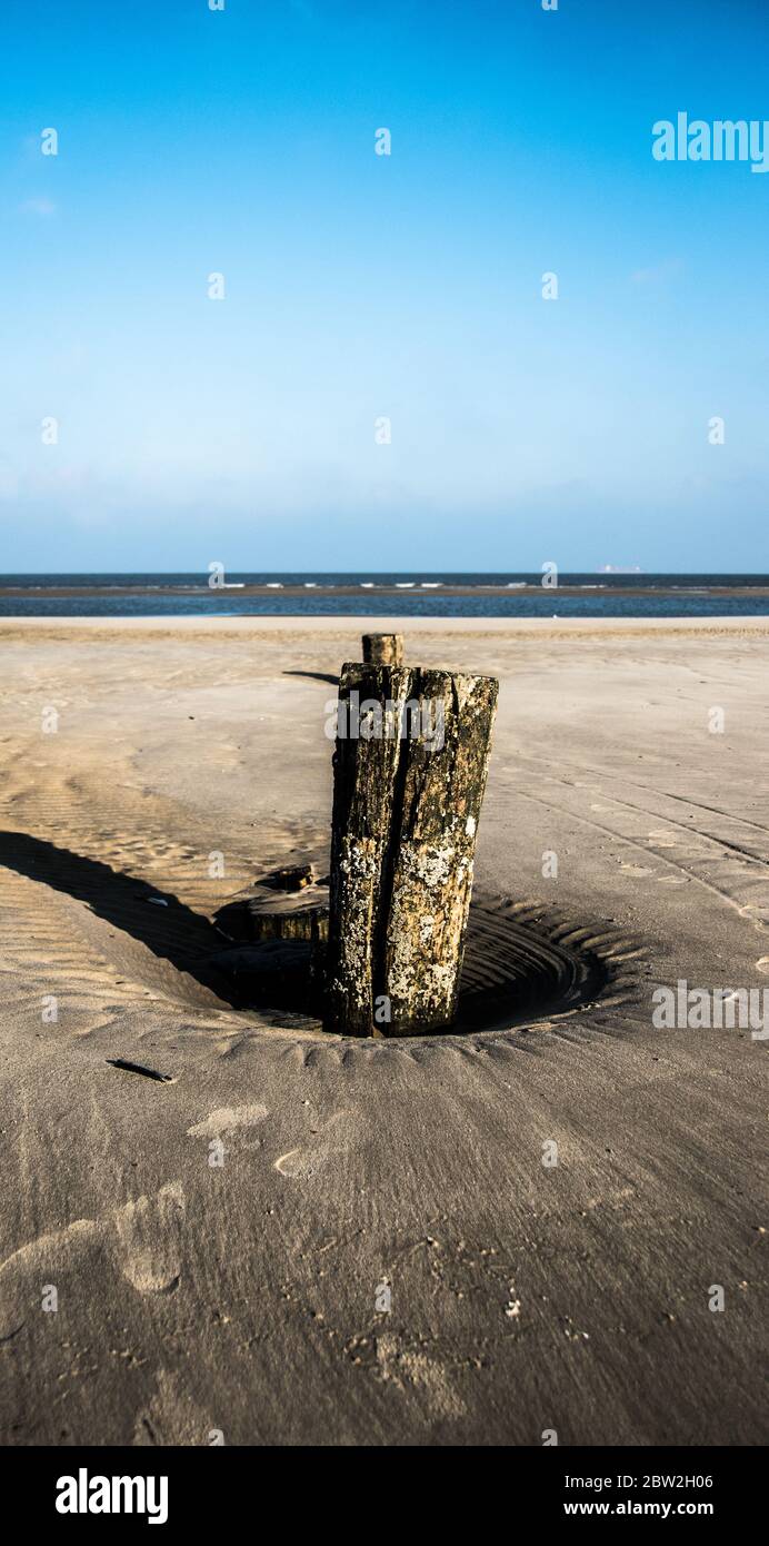 Rotten wooden pole hi-res stock photography and images - Alamy