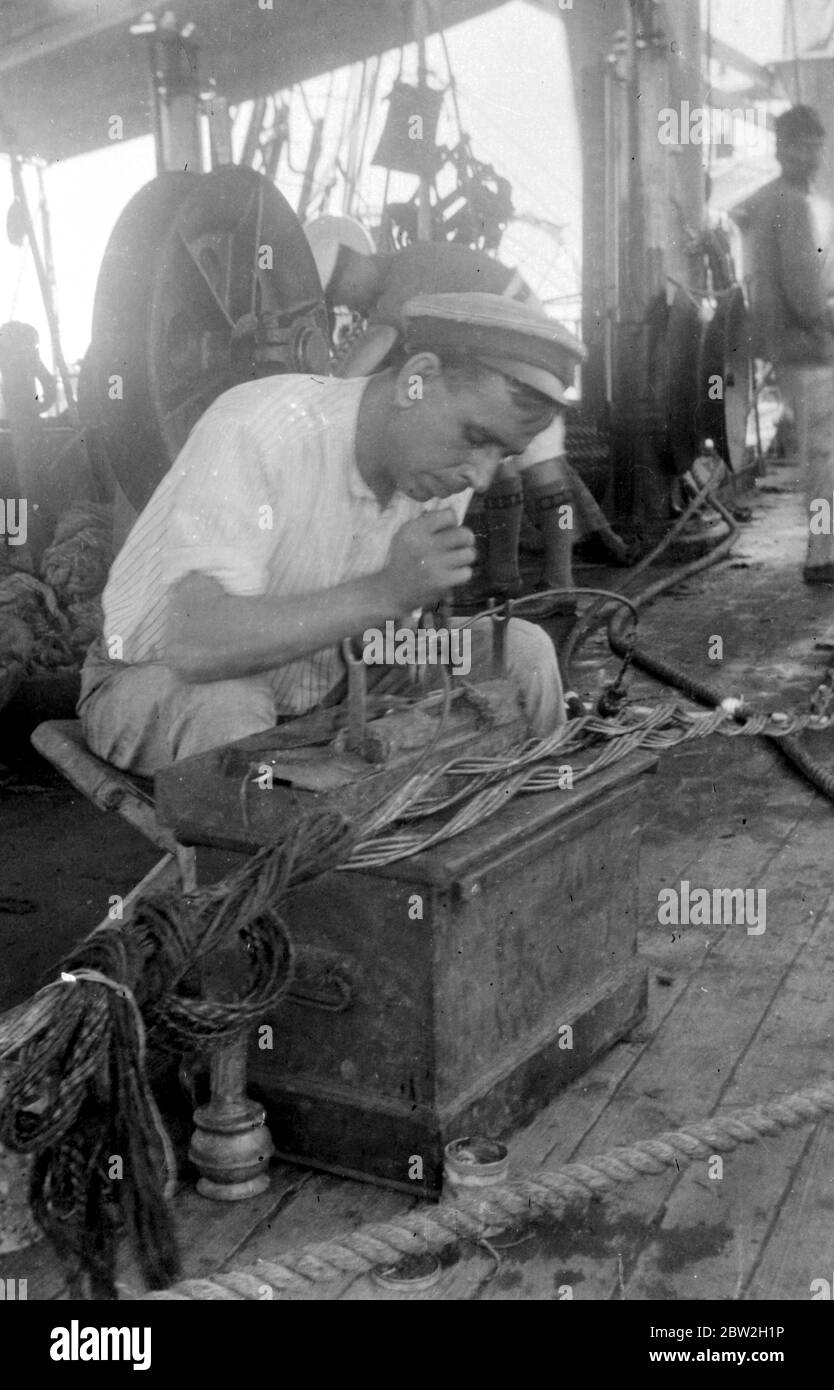 Cable Laying. 1914-1918 Stock Photo - Alamy
