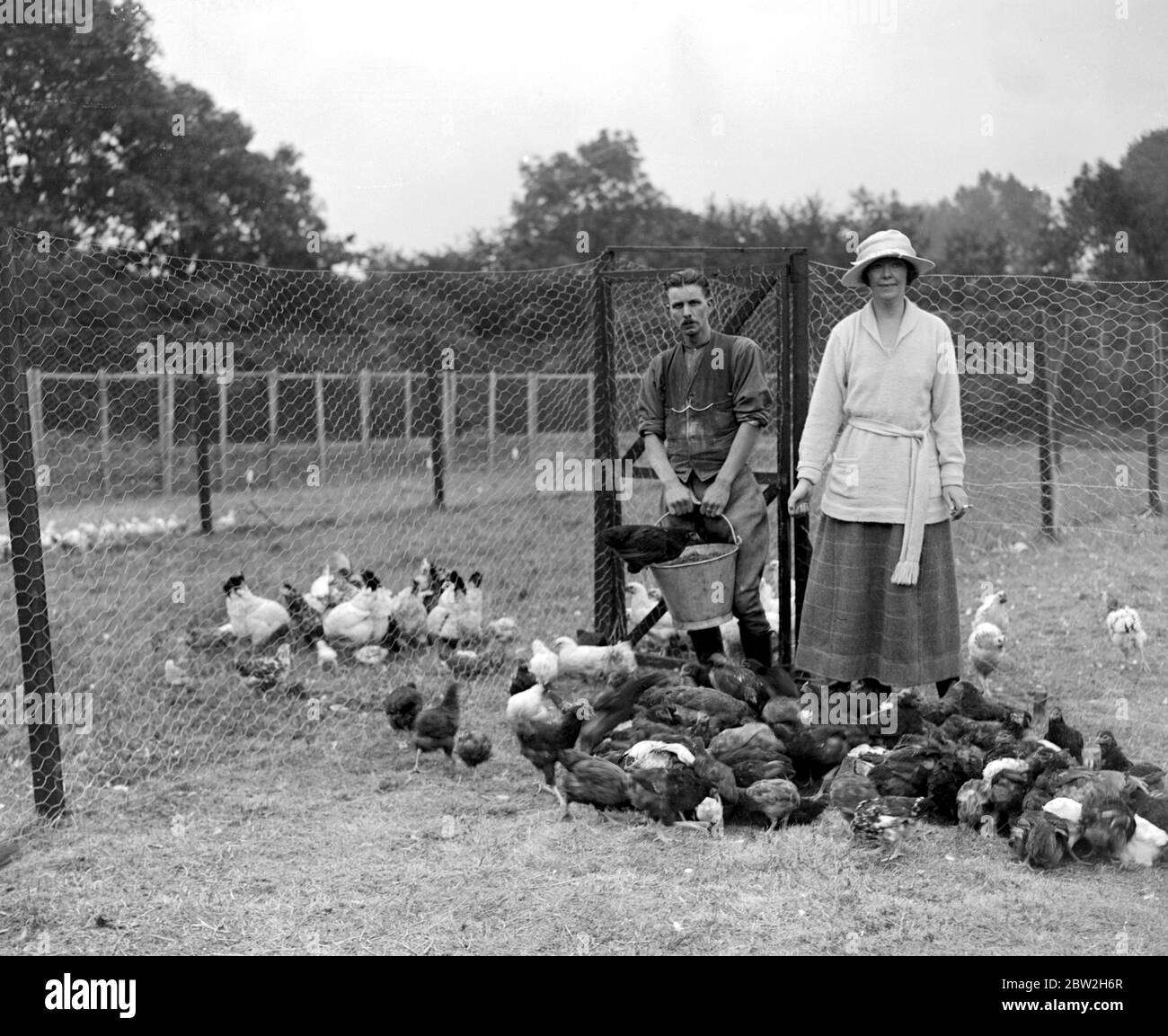 Lady Angela Forbes at her Silver Badge farm for disabled soldiers at ...