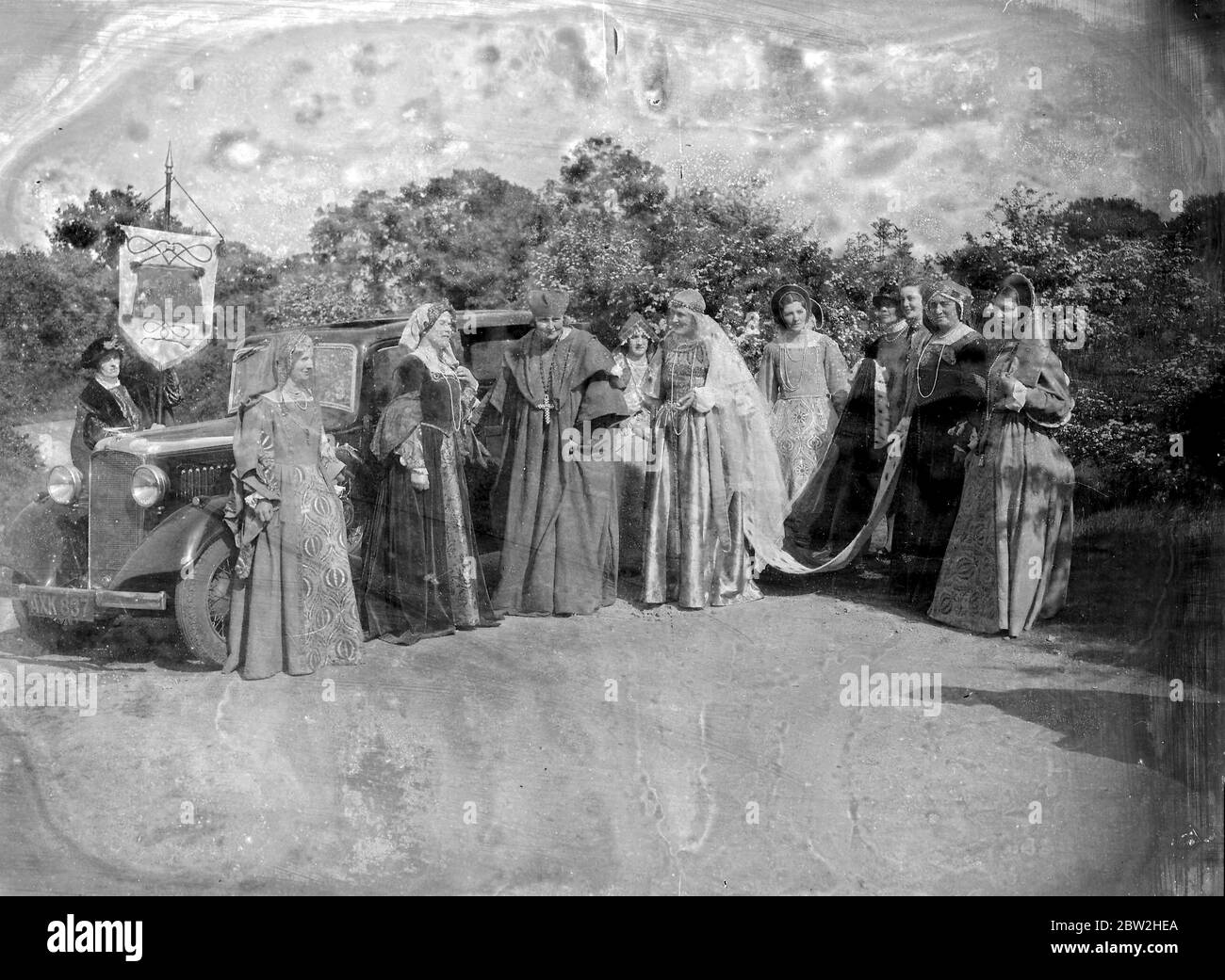 Miss C.Hall, Pagent, Kent Women's Institute, With Car. 1934 Stock Photo ...