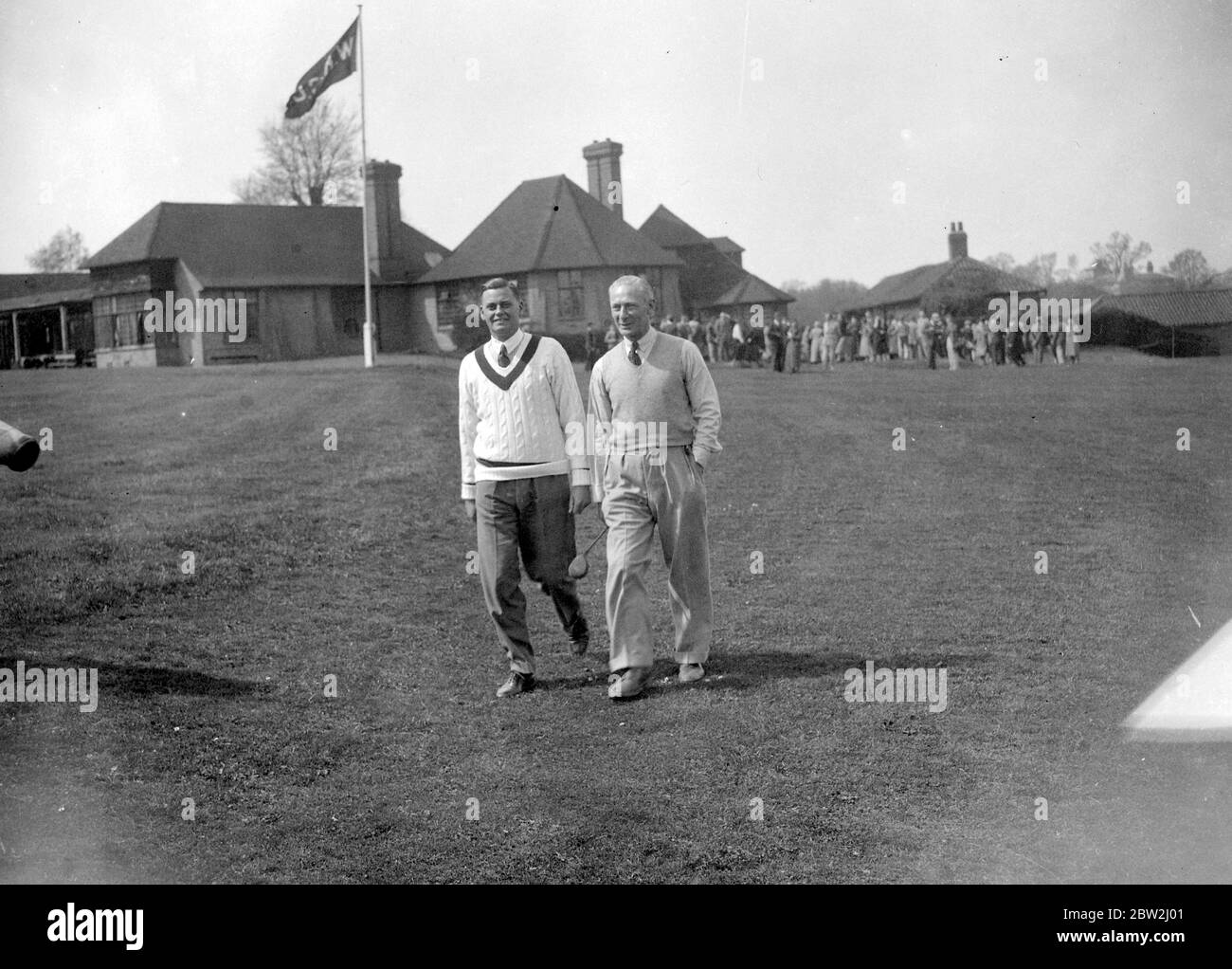 Cricket player hi-res stock photography and images - Alamy