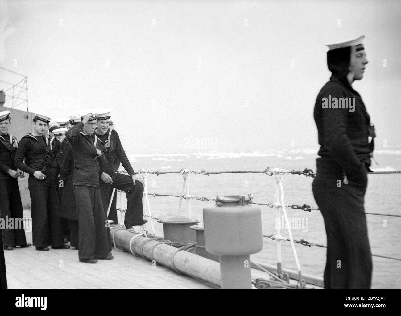 English sailors 1930s hi-res stock photography and images - Alamy