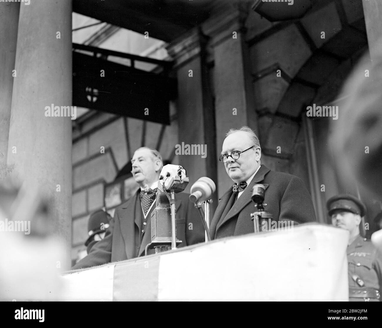 Winston churchill speech hi-res stock photography and images - Alamy