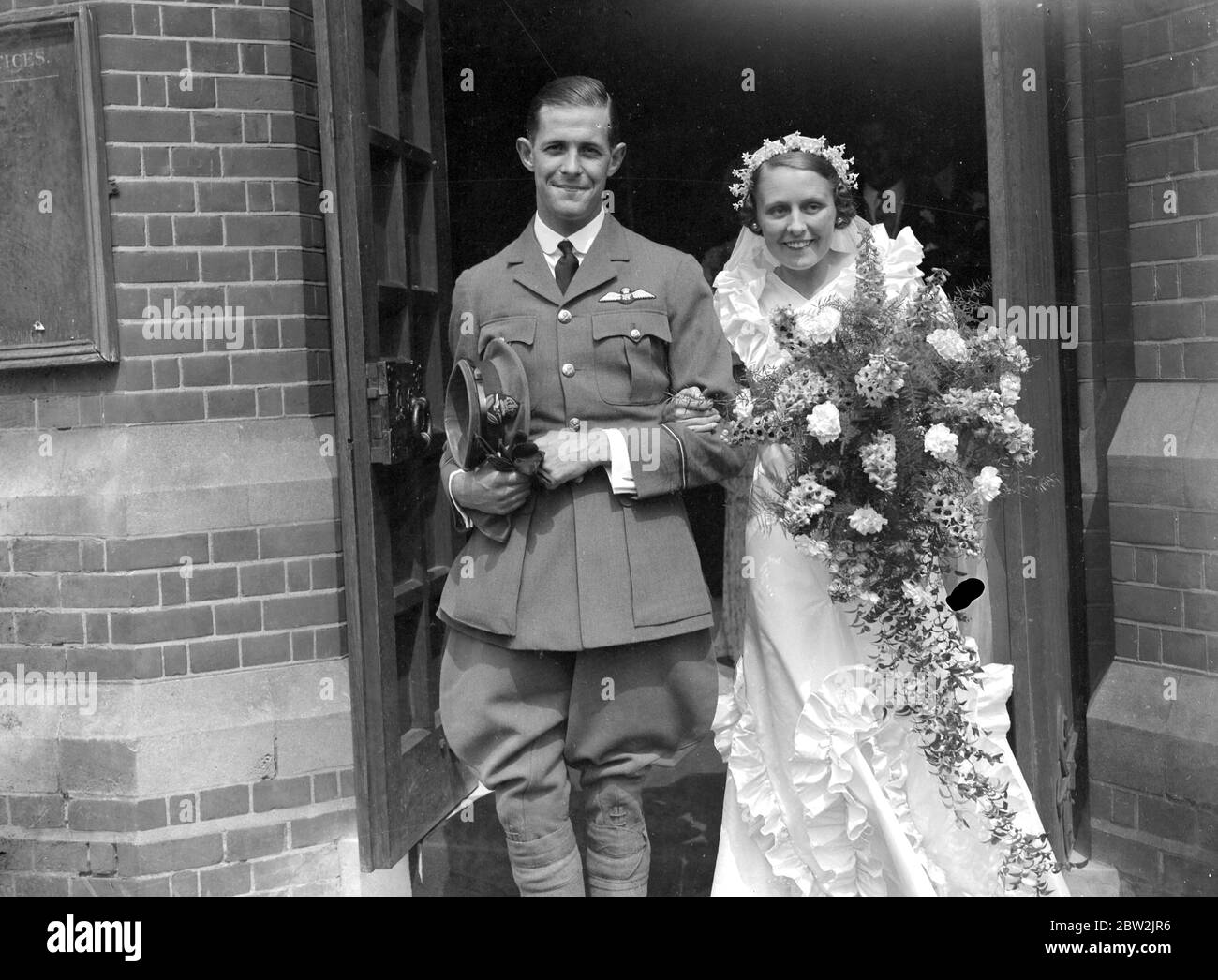 Perry and Cole wedding at St Johns. 1934 Stock Photo - Alamy