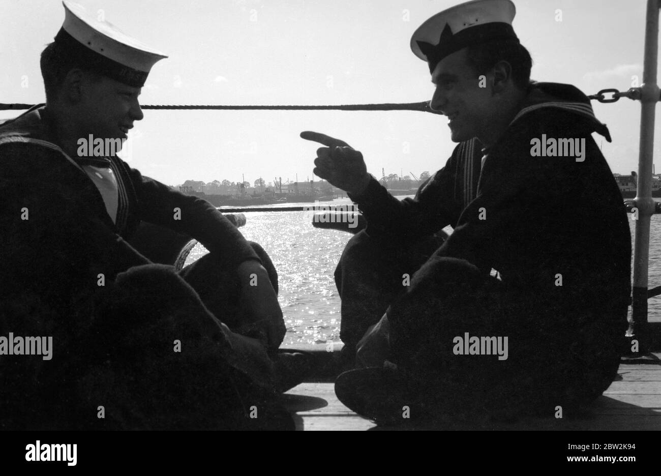 English sailors 1930s hi-res stock photography and images - Alamy