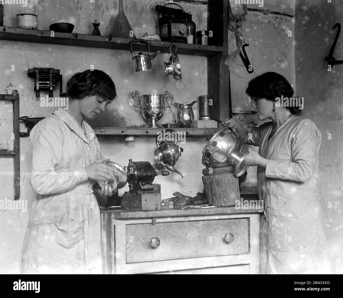 Silversmiths hi-res stock photography and images - Alamy