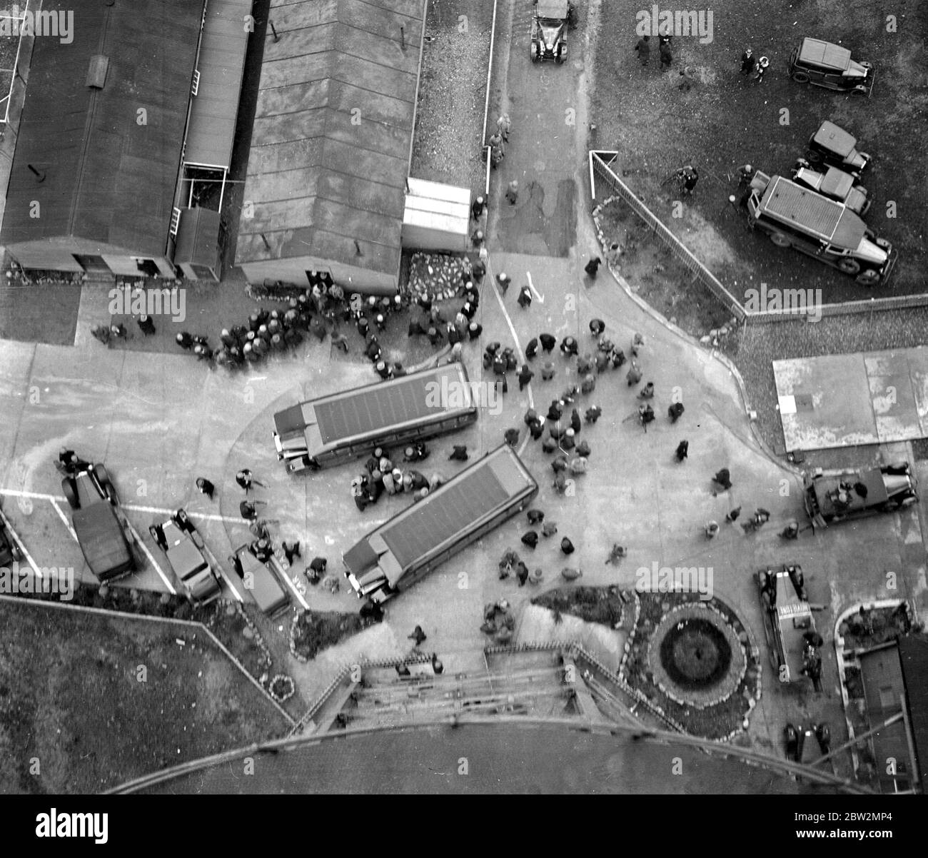 The R.101 at Cardington. The scene from the top of the 201ft high ...