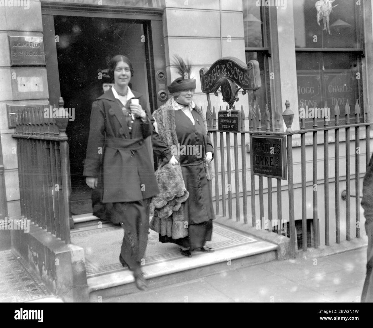 War Babies Conference. Lady Meyer. 1914 - 1918 Stock Photo - Alamy