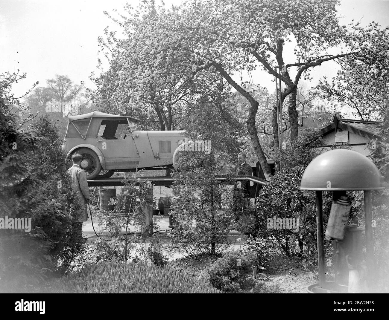 Country Garage. 1934 Stock Photo - Alamy