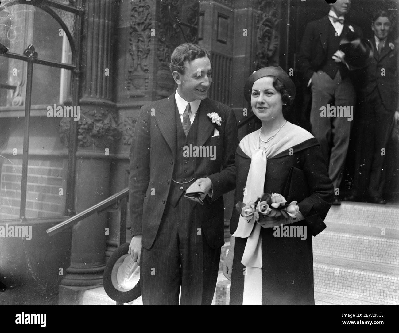 Hon Doreen Jessel weds secretly at London register office . The Hon ...