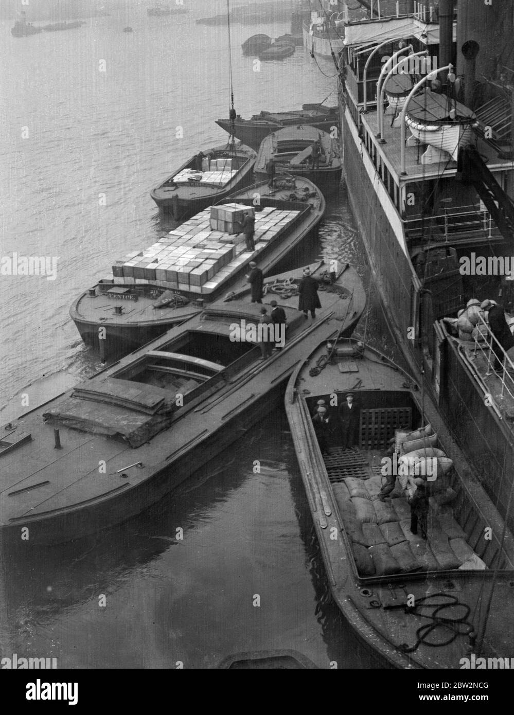 1930s port hi-res stock photography and images - Alamy