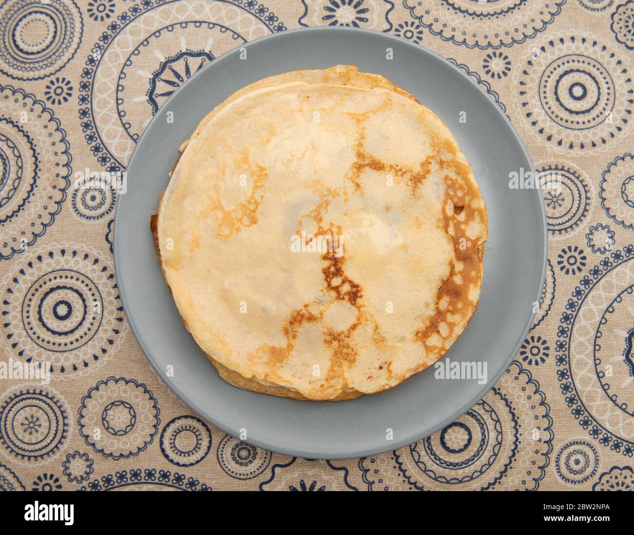 Thin fried pancakes meat hi-res stock photography and images - Alamy