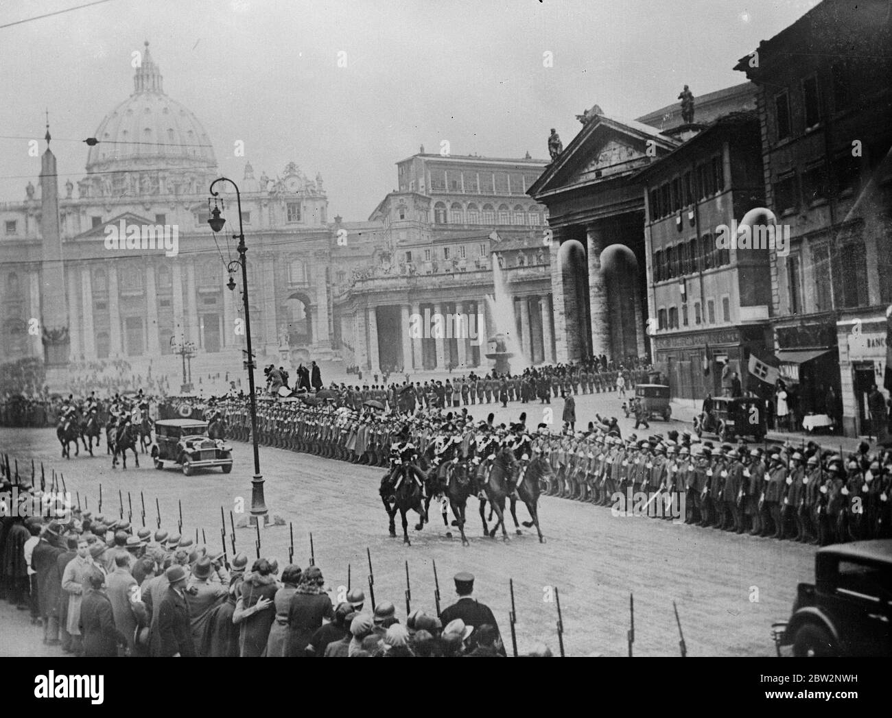Mussolini at the vatican hi-res stock photography and images - Alamy