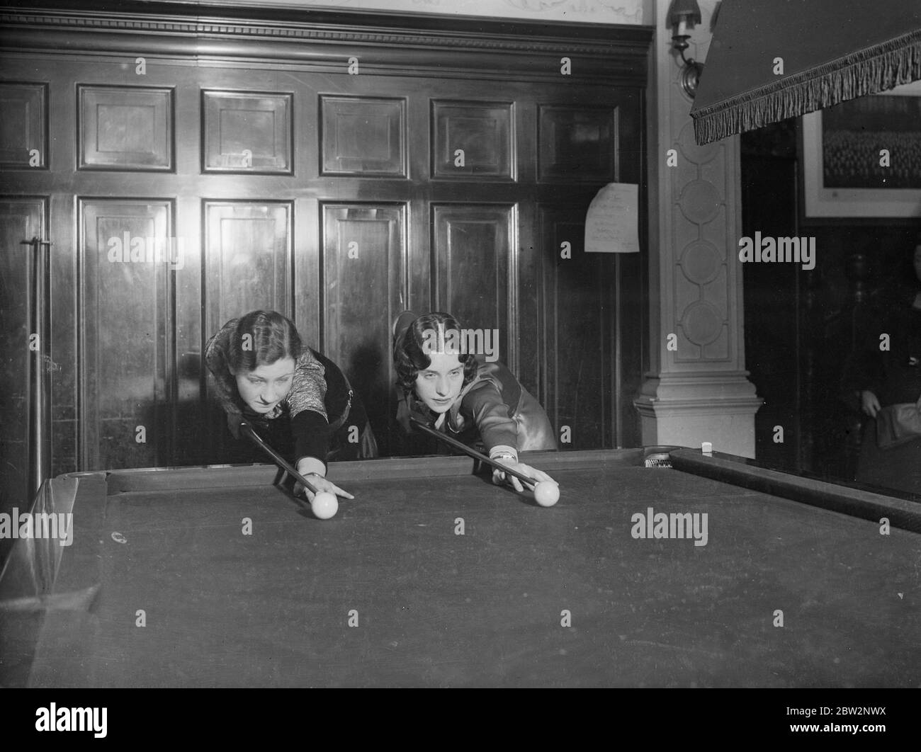 Womens professional billiards championship in London . The women ' s ...