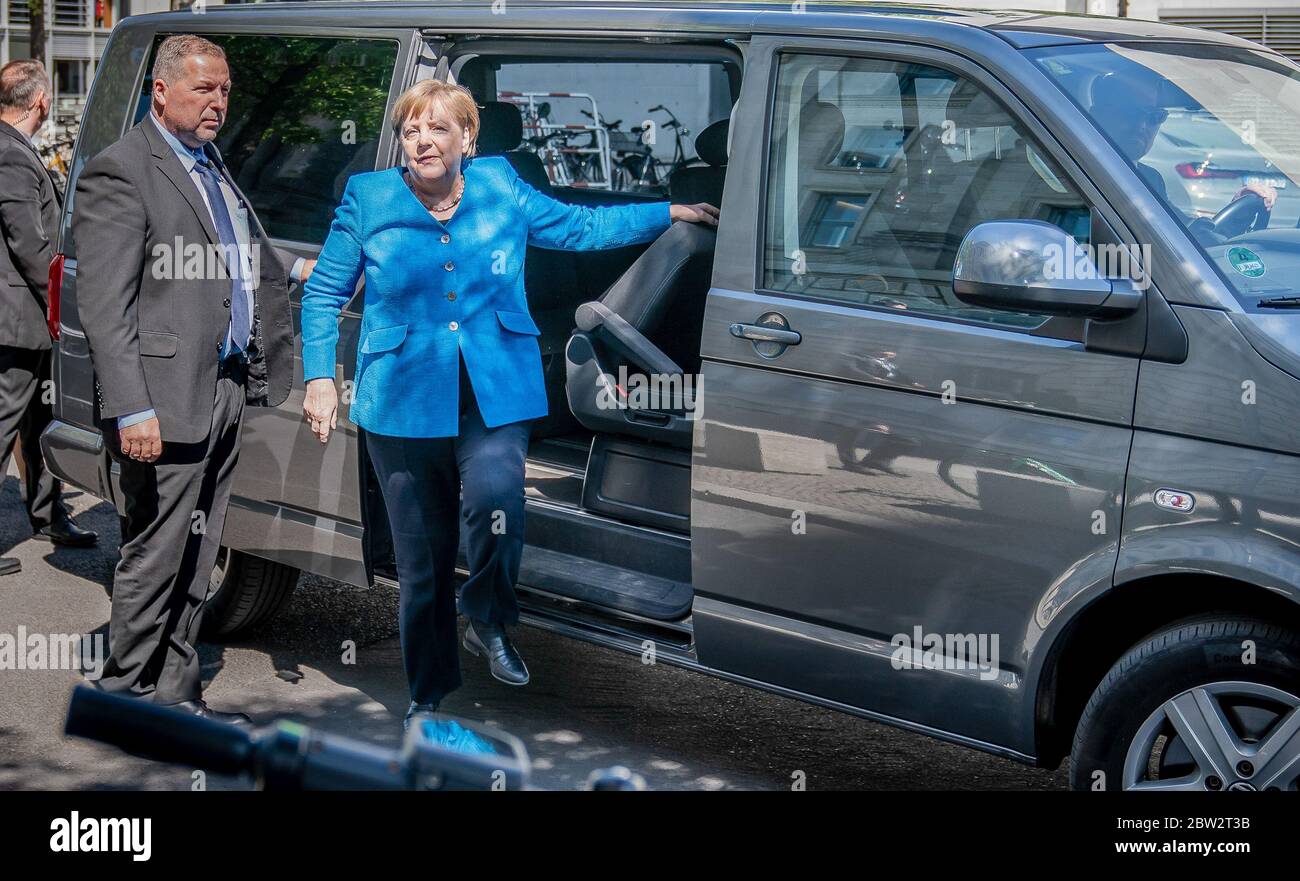 Bus out of order hi-res stock photography and images - Alamy