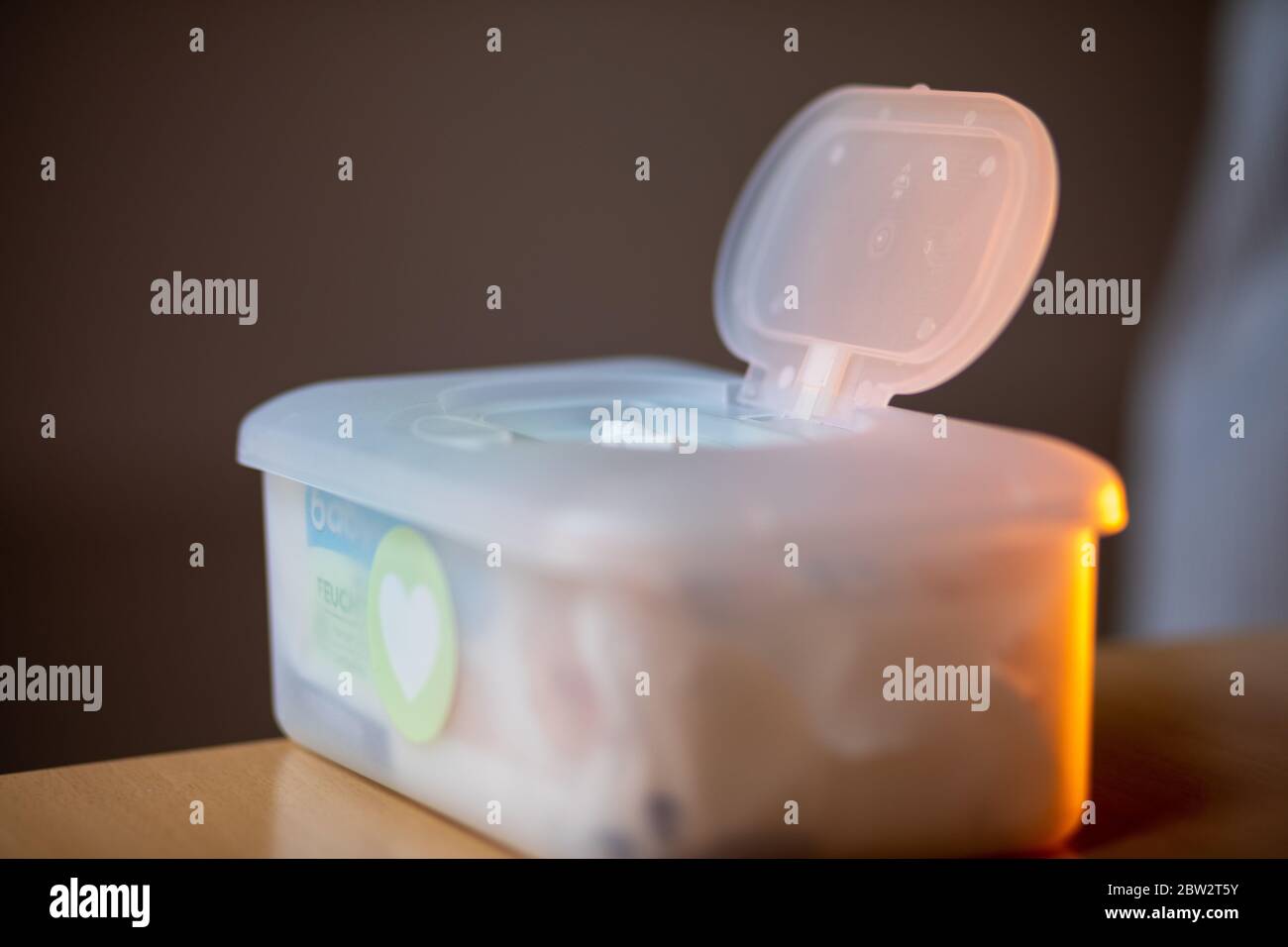 Plastic tissues box hi-res stock photography and images - Alamy
