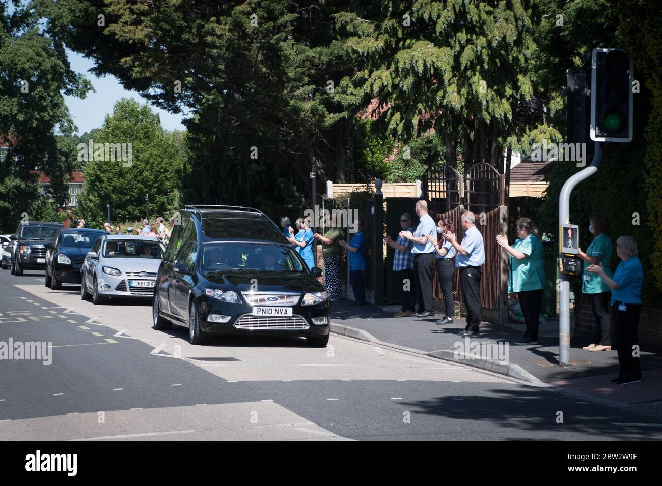 Hospital staff line up outside southampton general hospital hi-res ...