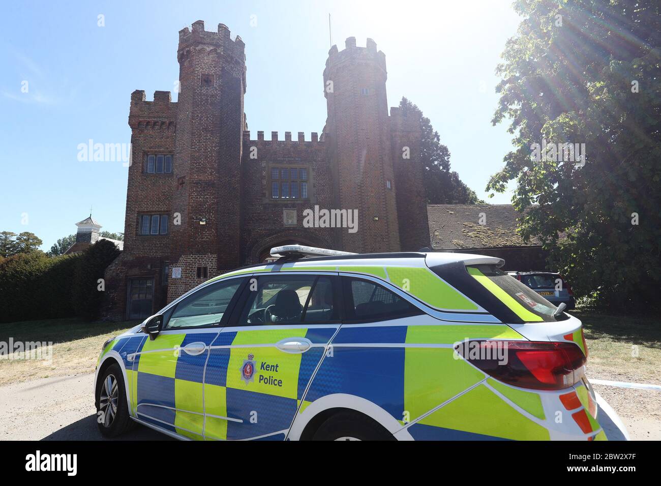 Police presence at the entrance to lullingstone castle in eynsford hi ...