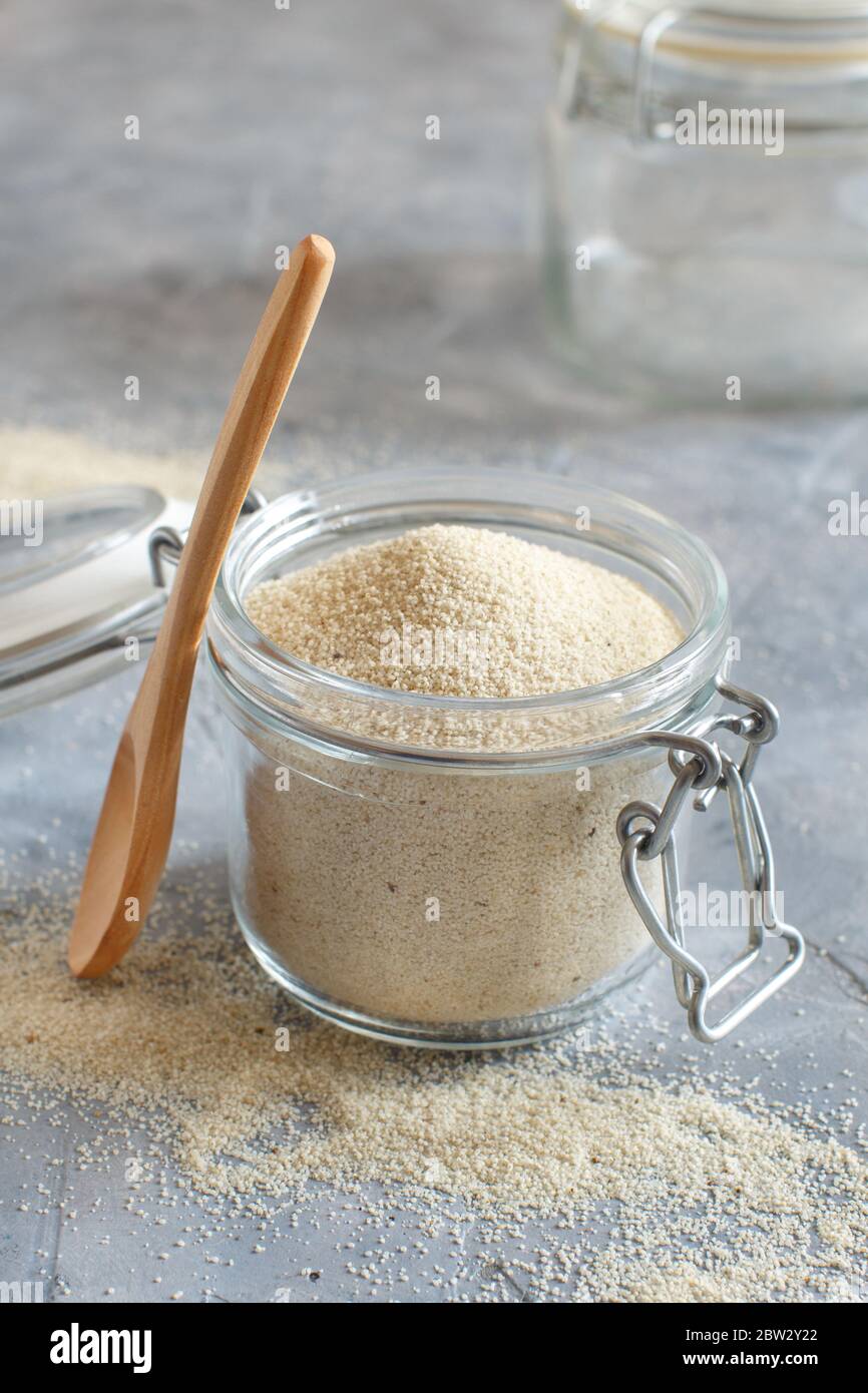 Fonio grain hi-res stock photography and images - Alamy