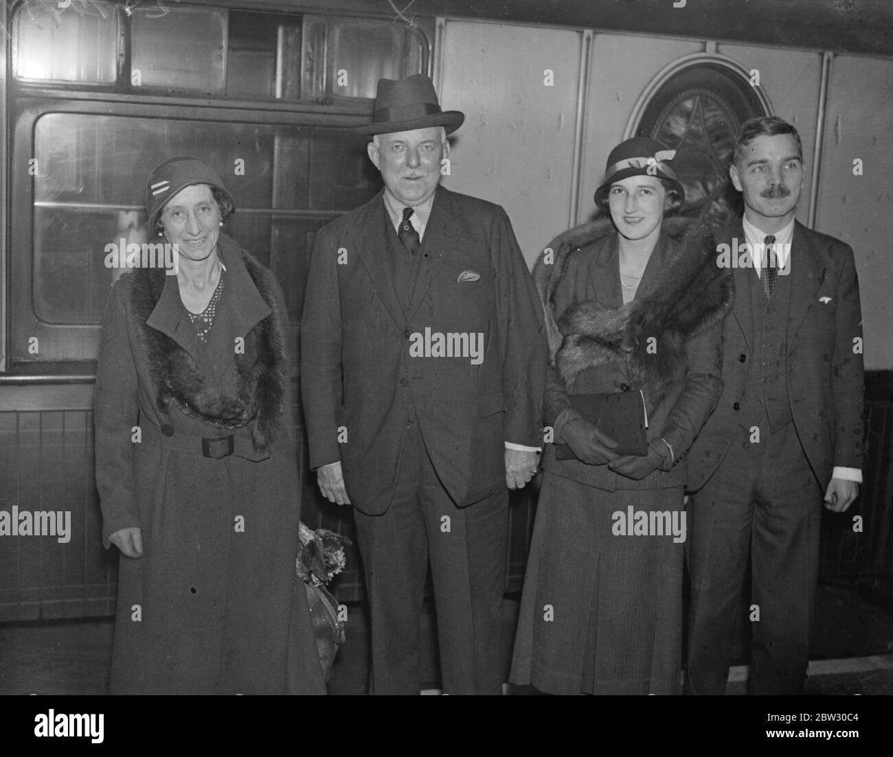 Sir Samuel Wilson leaves for Malaya . Brigadier Sir Samuel Wilson ...
