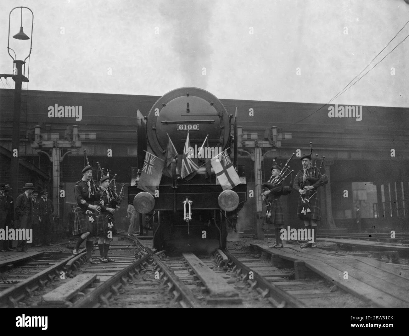 Royal Scot sets out to break new world train speed record from Euston ...
