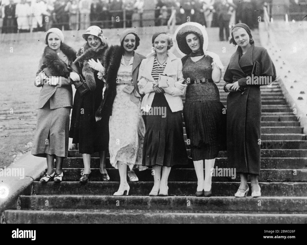 Miss world beauty contest hi-res stock photography and images - Alamy