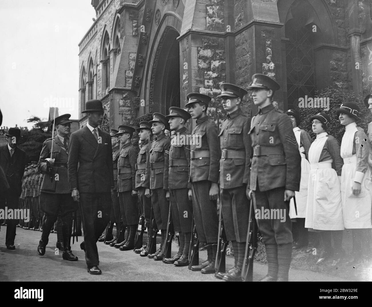 Duke of York opens new Lewisham town hall . Scenes of great enthusiasm ...